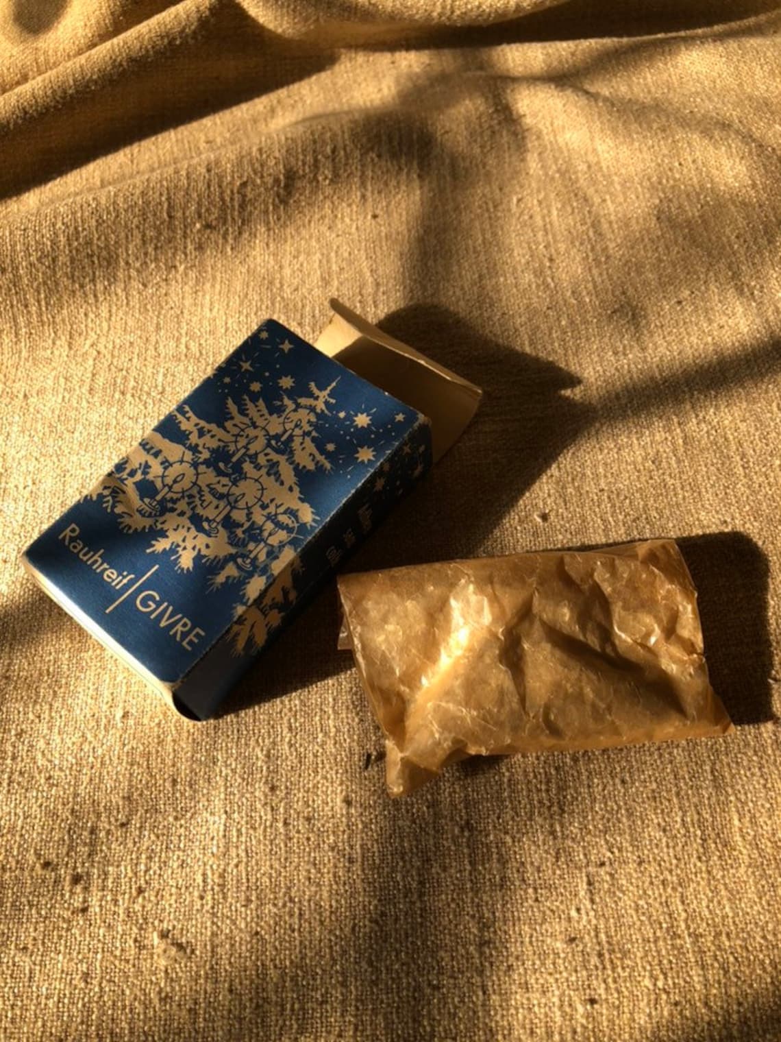 Antique Box of snow for Chritmas Tree - Etsy