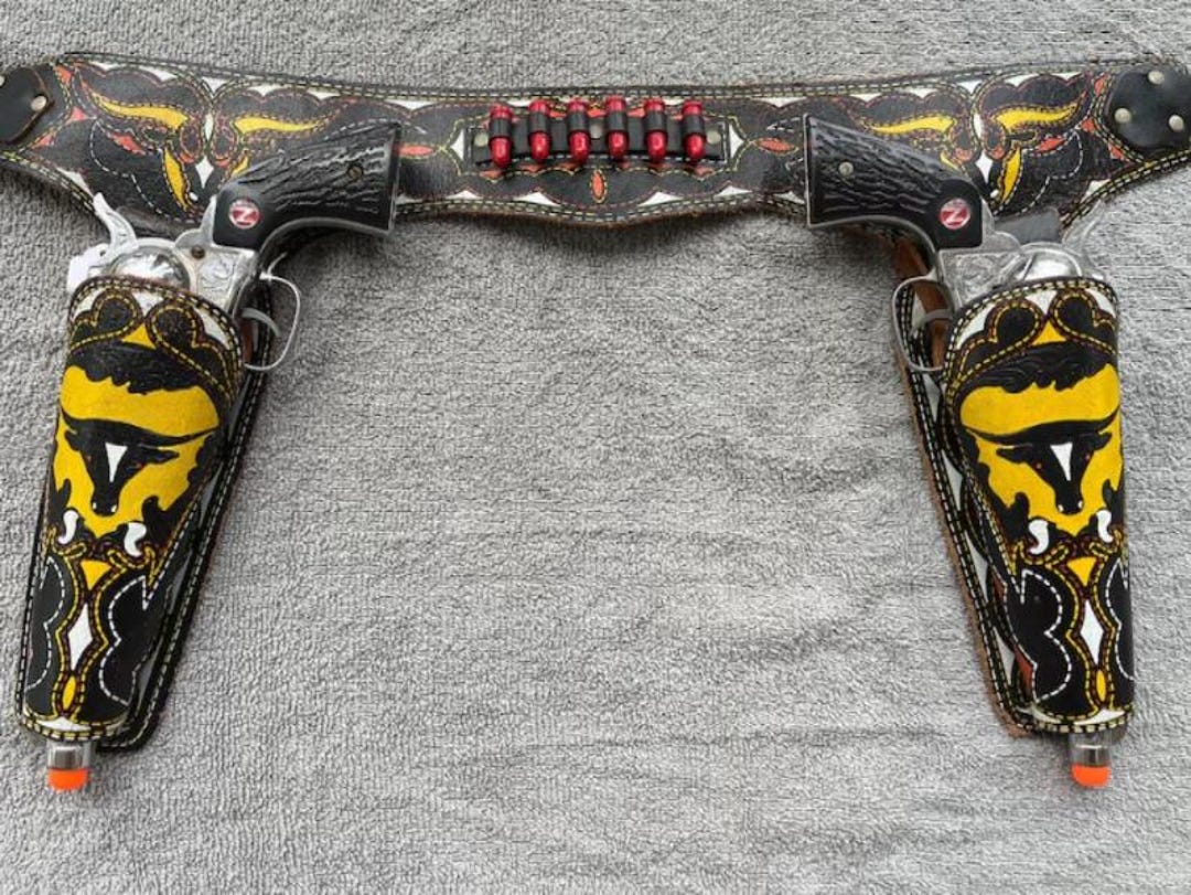 Vintage Multi Colored Cowhead Holster Nichols Mark II .45 Cap Gun Toy ...