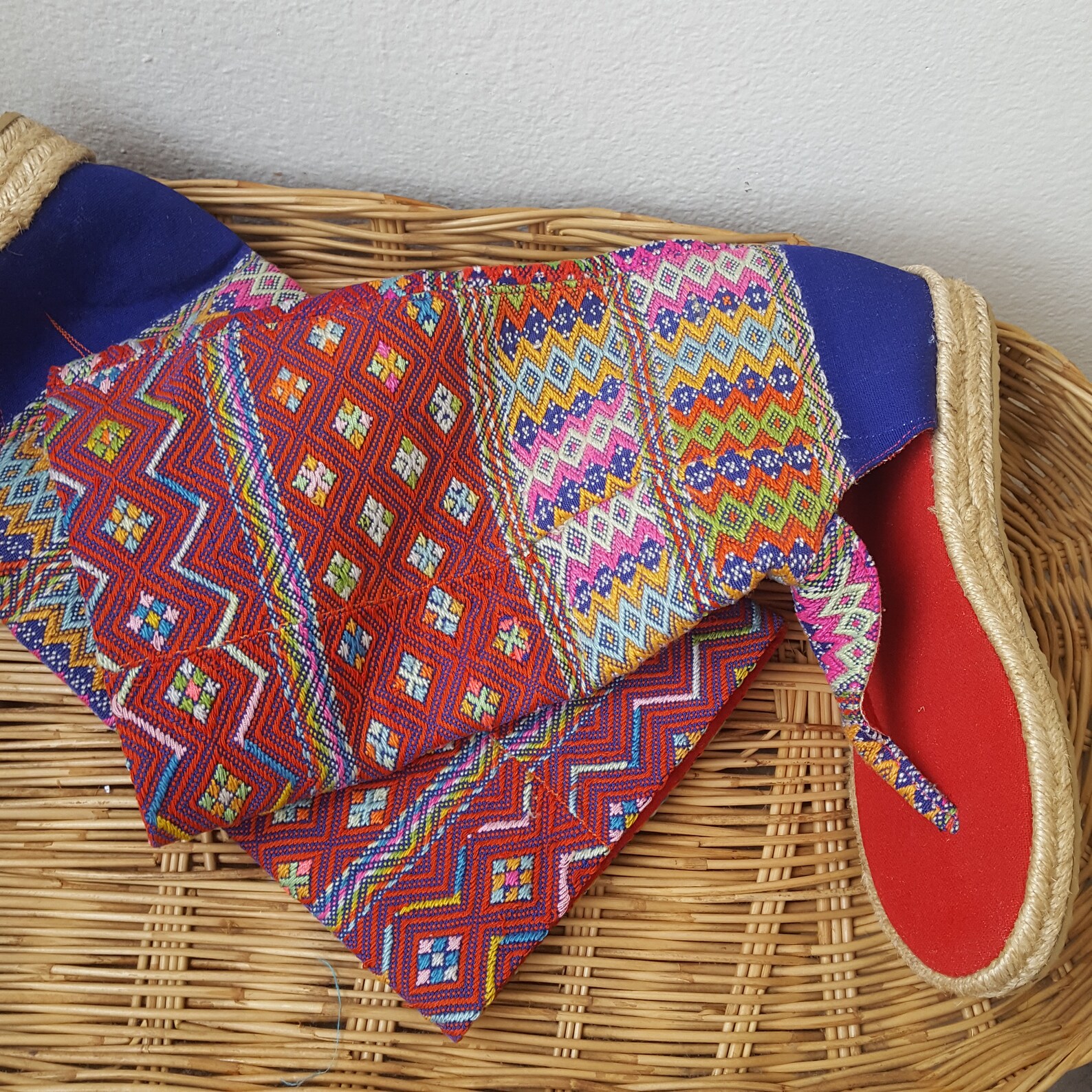 Women's Tribal Vegan Sandals, Hmong Women Shoes, Made in Thailand Size ...