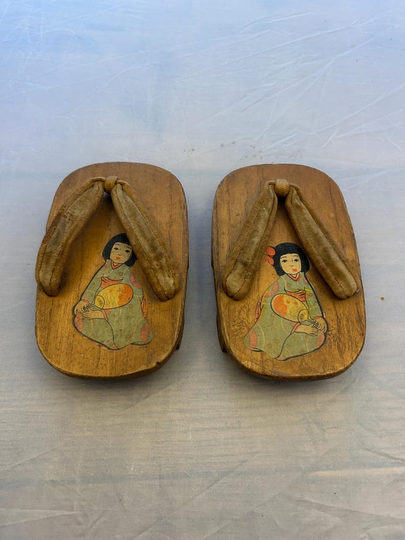 Small Japanese Geisha Shoes From the 1920s - Etsy