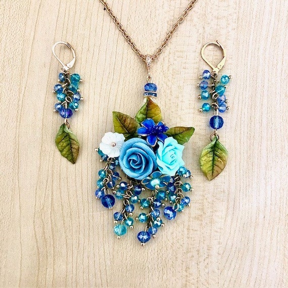 Cold porcelain pendants store
