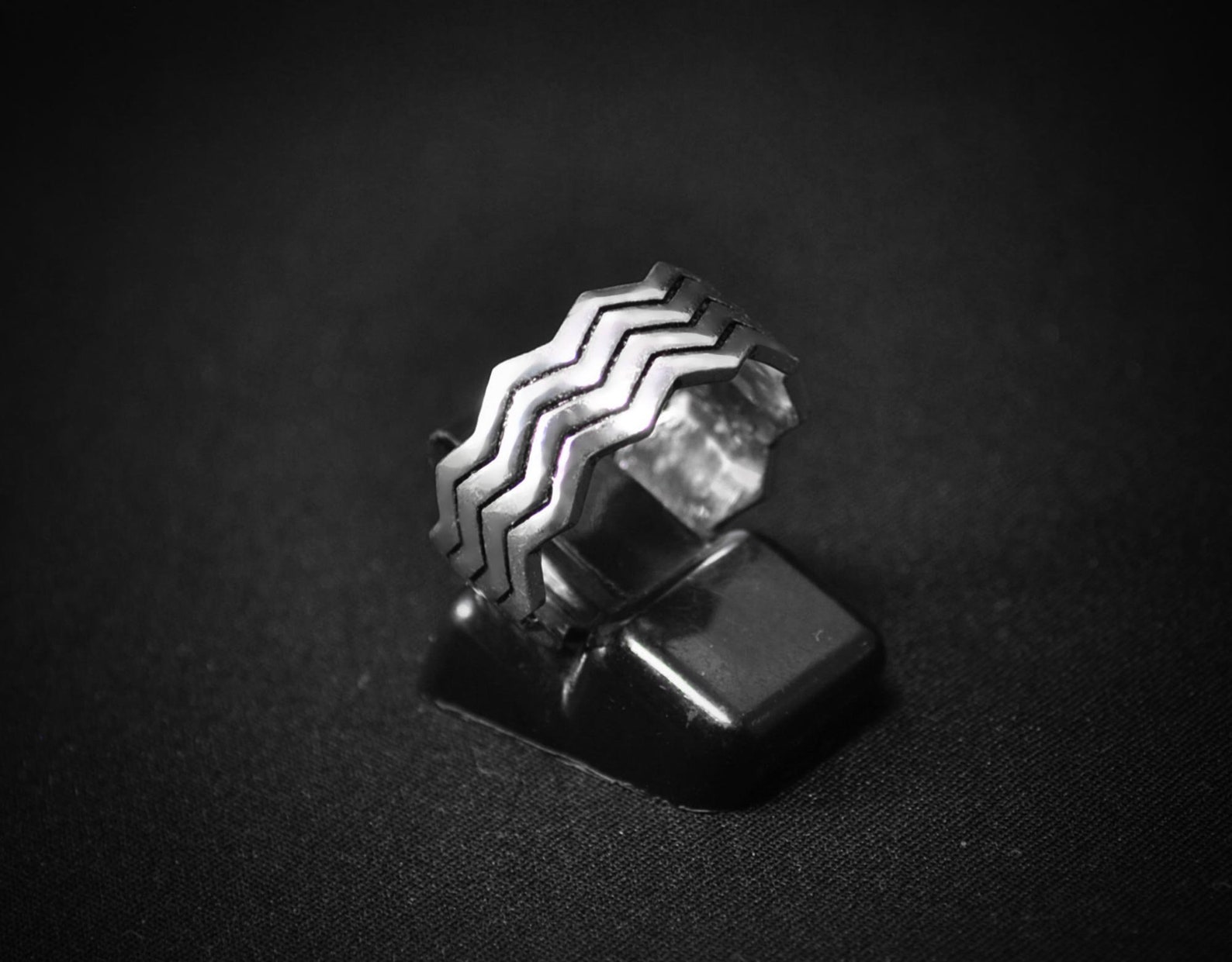 ZIG ZAG RING Band ring Ethnic silver ring Urban jewelry | Etsy