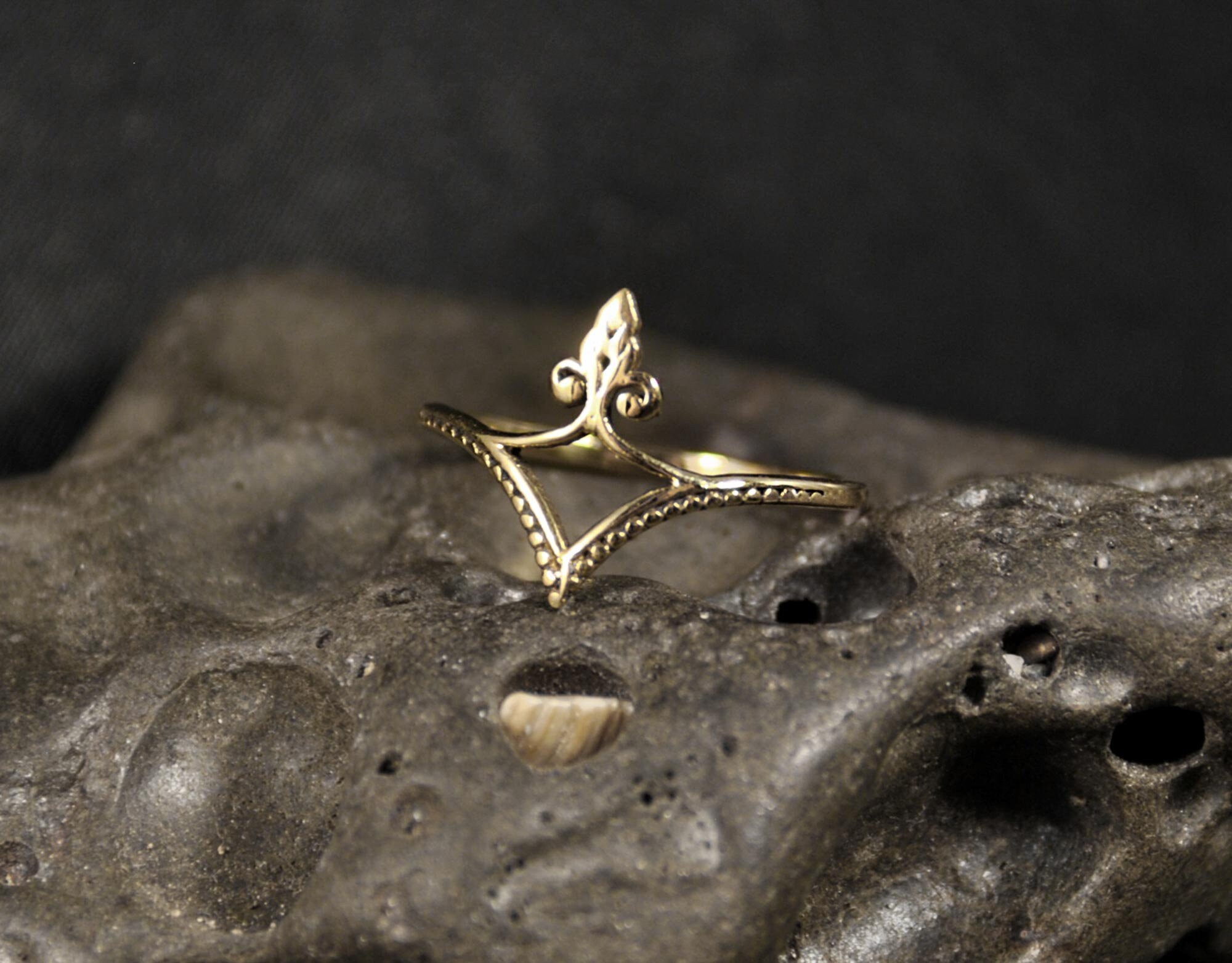 Contemporary jewelry Boho wedding ring Statement ring Midi | Etsy