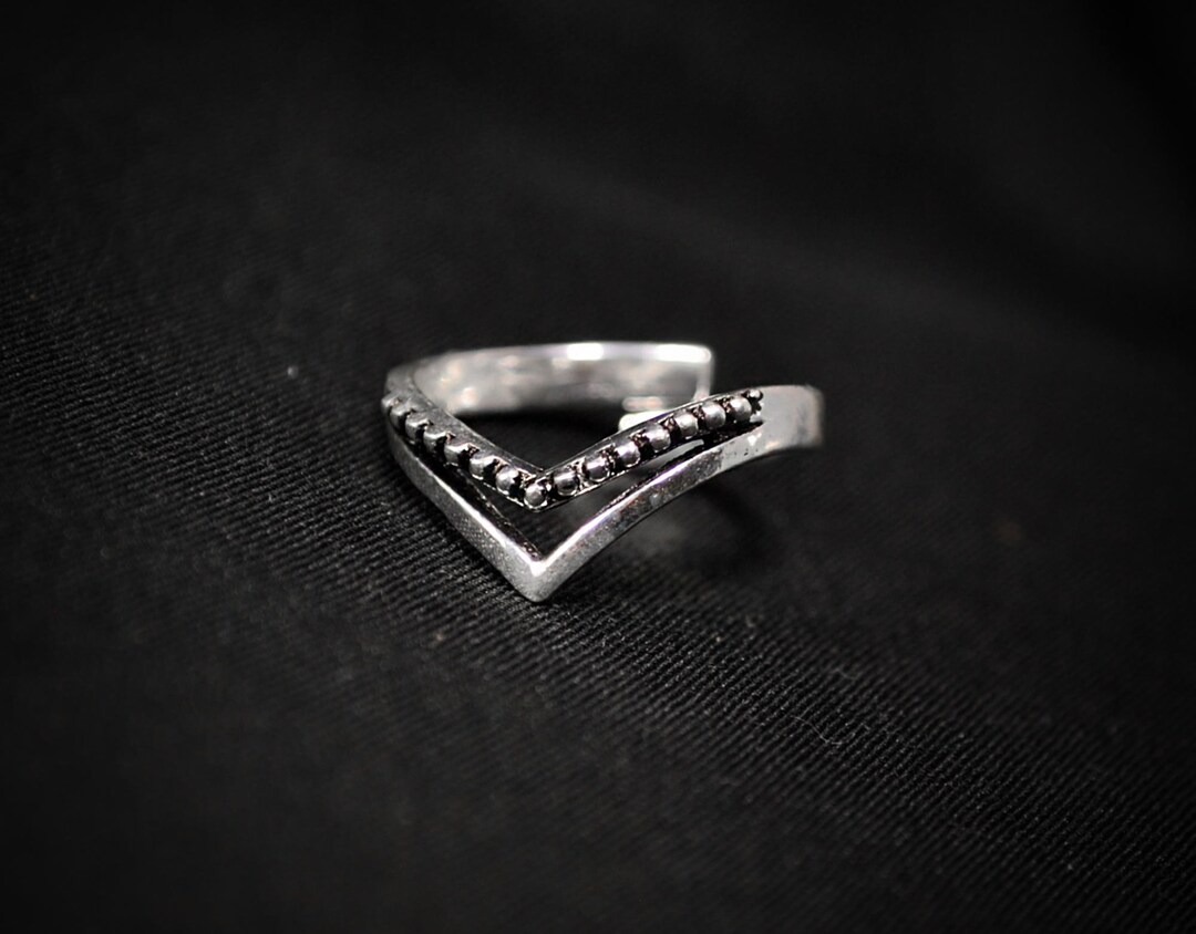 Spiky Ring, TRIANGLE Ring, Midi Ring, Dainty Ring, Silver Cute Jewelry ...
