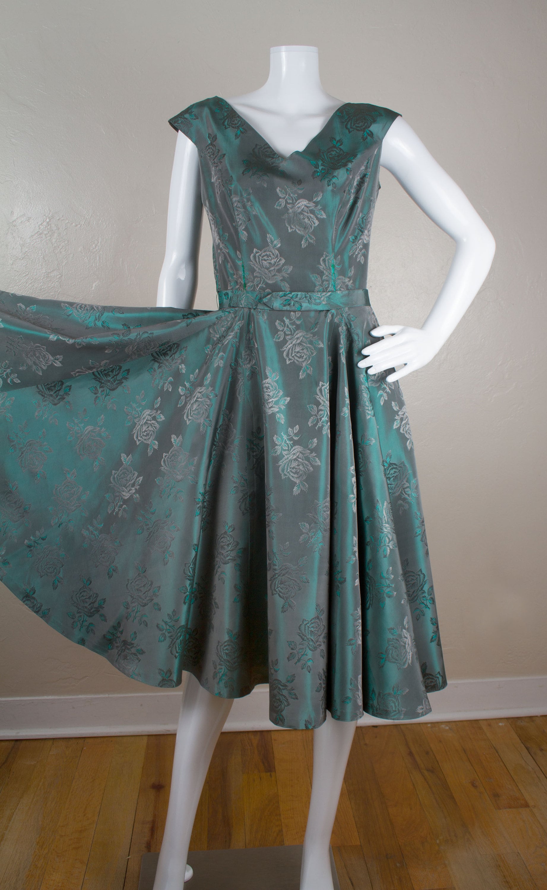 Vintage 1950s Green Floral Taffeta Holiday Cocktail Dancing Formal ...