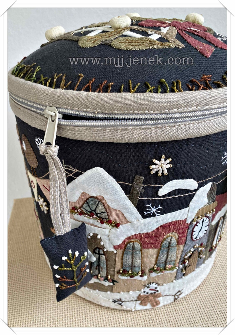 Winter Candy Box XL Box by M.j.jenek Quilted Winter Box - Etsy