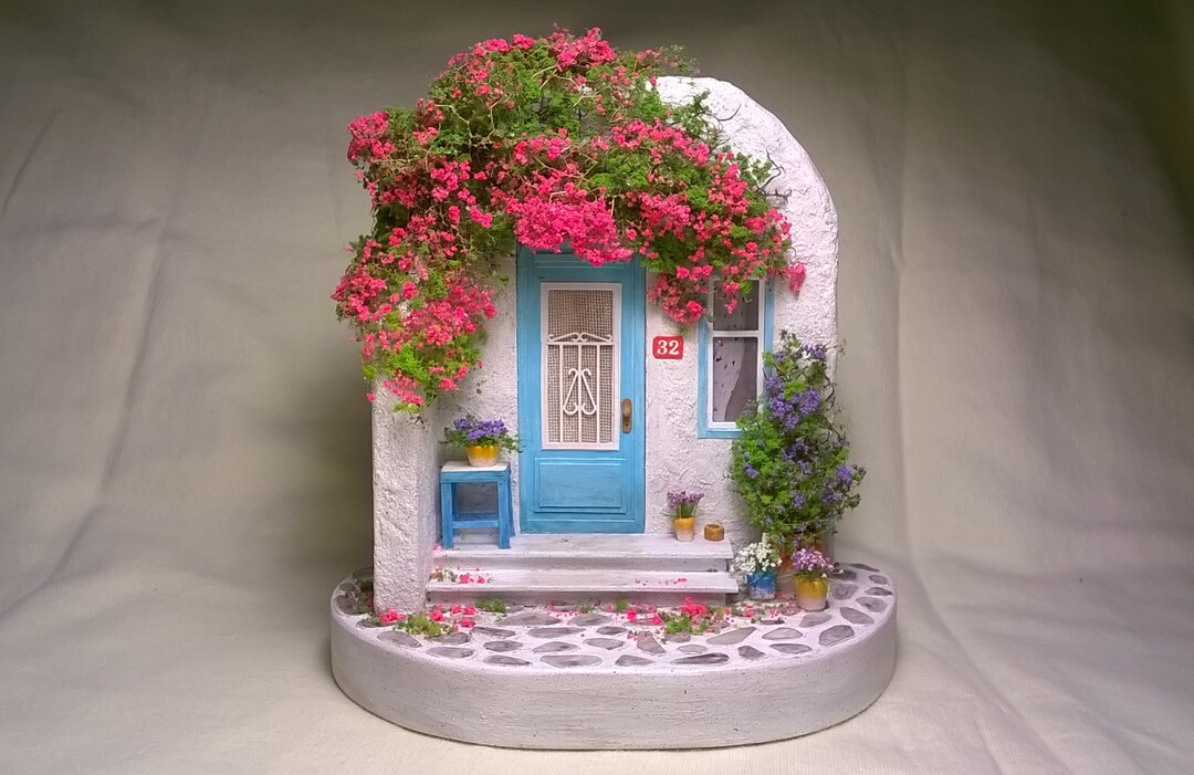 Miniature House Diorama - Etsy