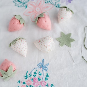 Felt Fabric Strawberry Sewing Pattern: DIY Fruit Holiday Ornament (PDF ...