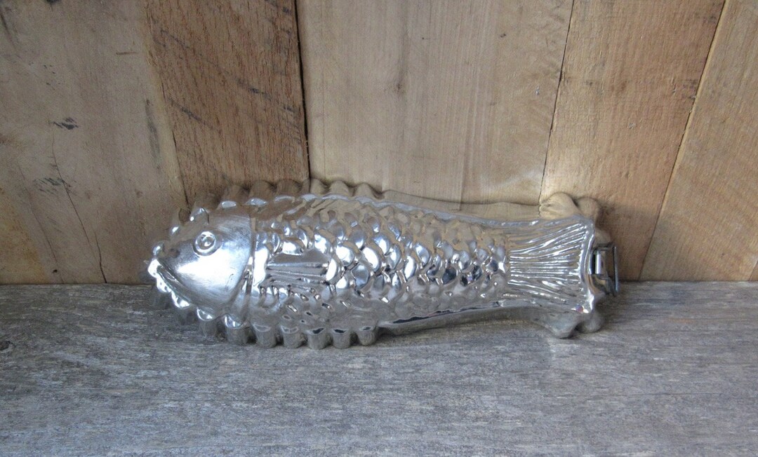 Vintage Metal Fish Mold Western Germany - Etsy
