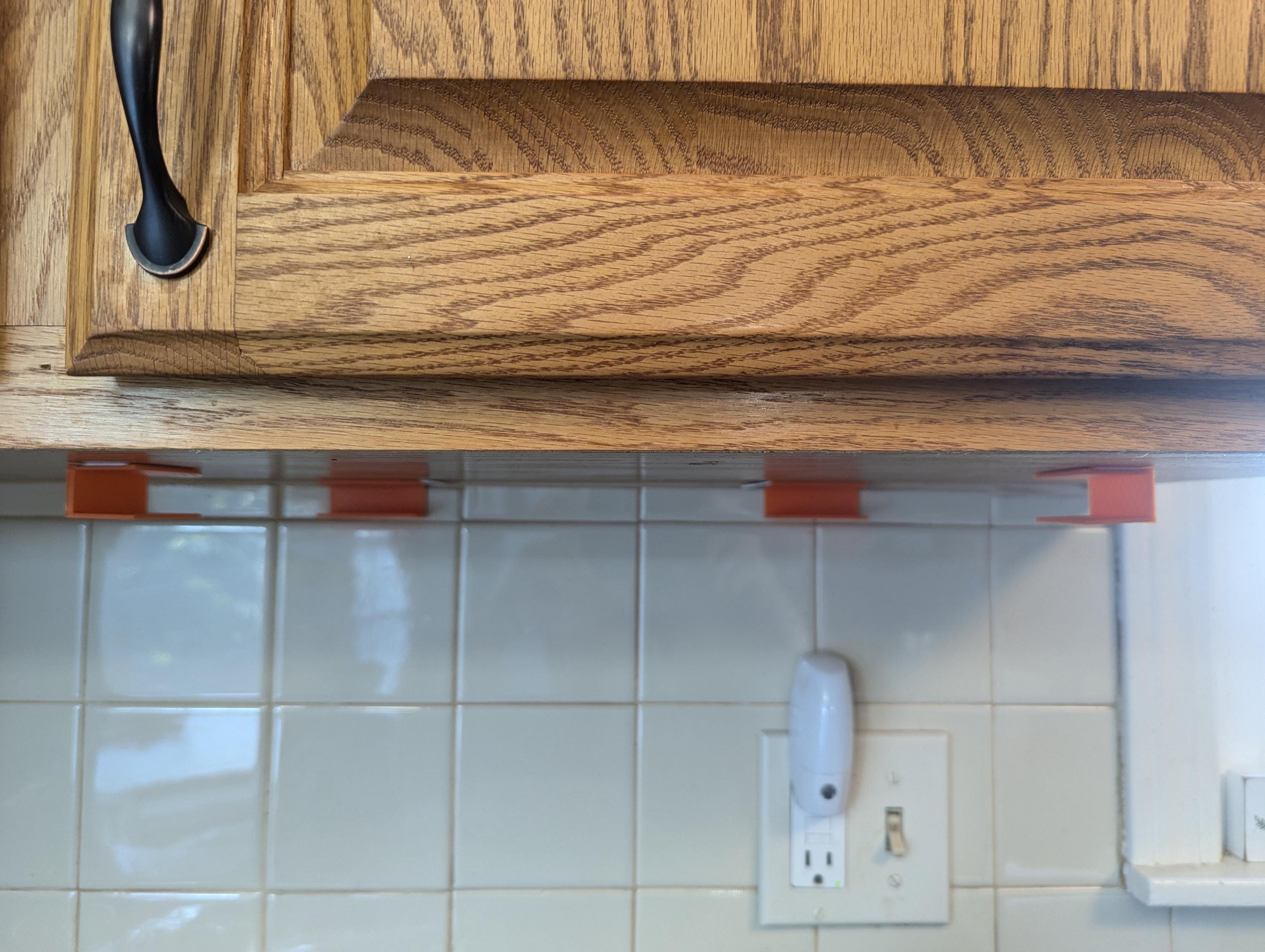 Under Cabinet Cutting Board Tabs Bracket Holder Kitchen Organizer 4 ...