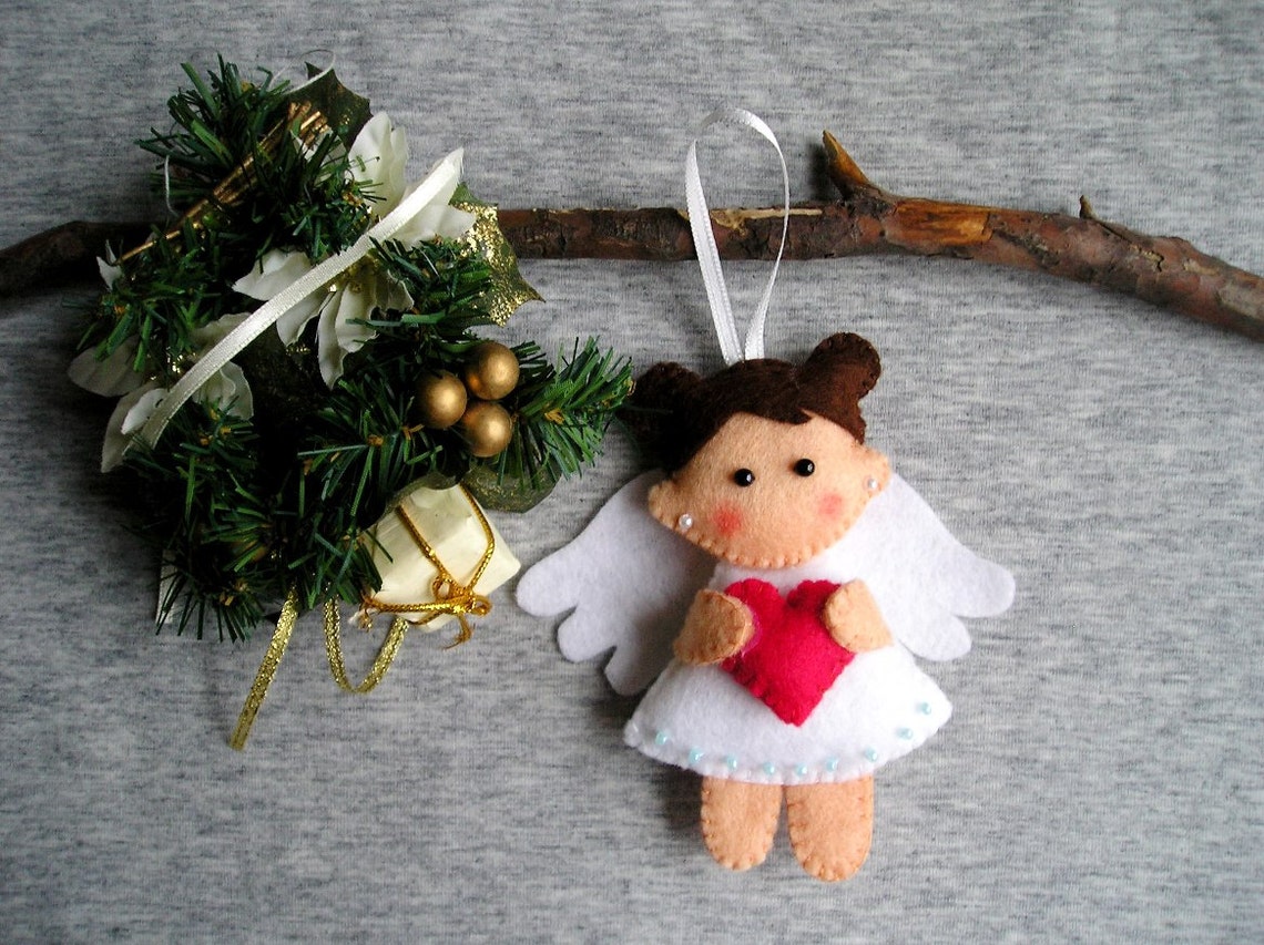 White Angel With Heart, Christmas Angel Figurine, Cute Angel Felt ...