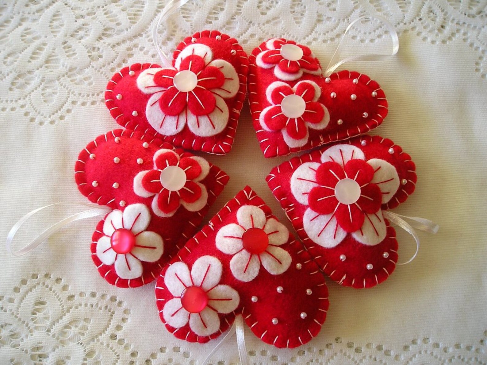 Felt Heart Ornament Set of 5 Red Hearts Decor Valentines Day - Etsy