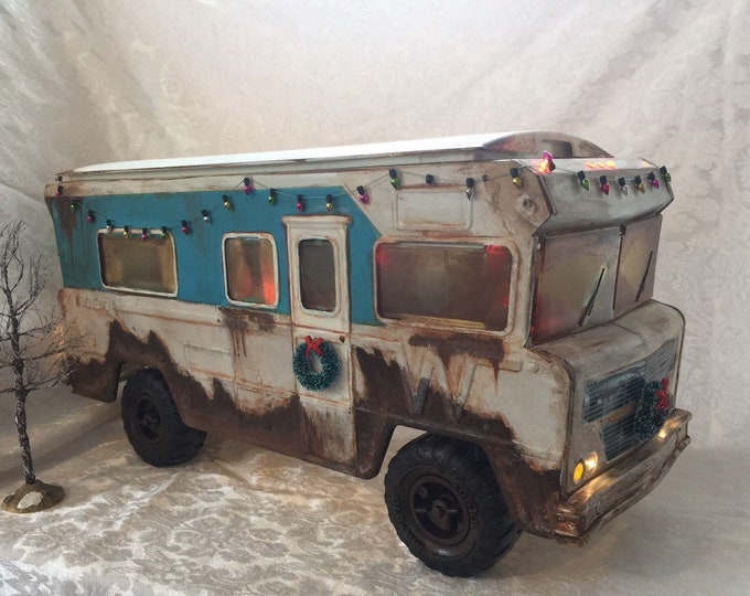Cousin Eddie RV National Lampoon's Christmas Vacation Winnebago Lighted ...
