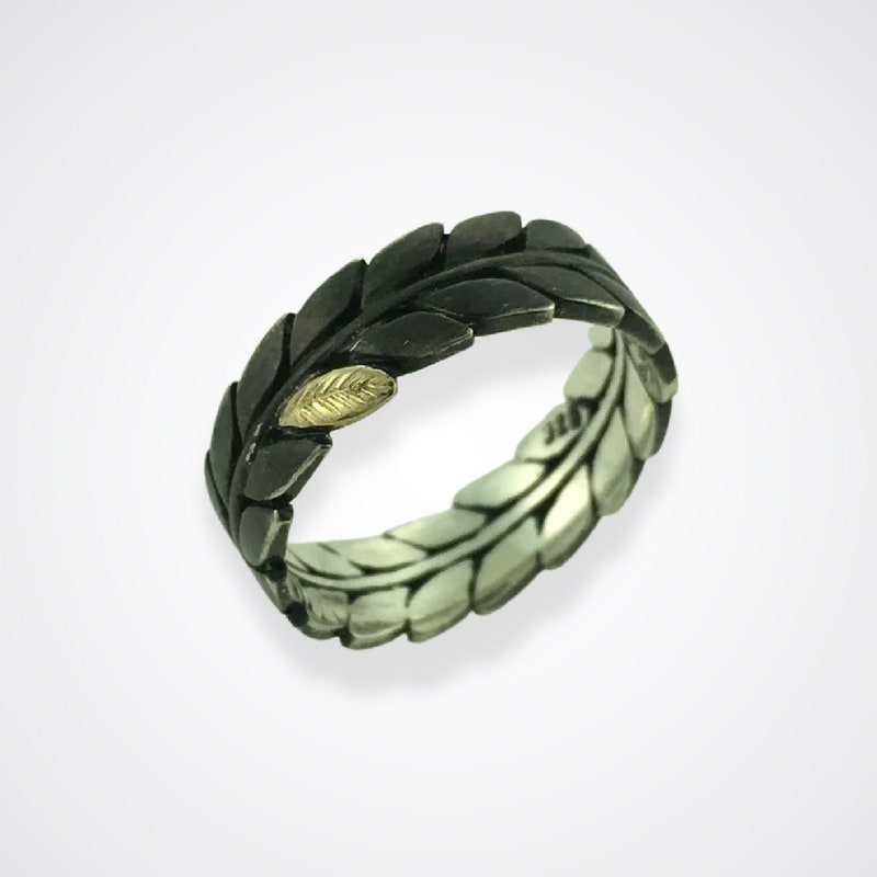 Laurel Leaf Ring - Etsy
