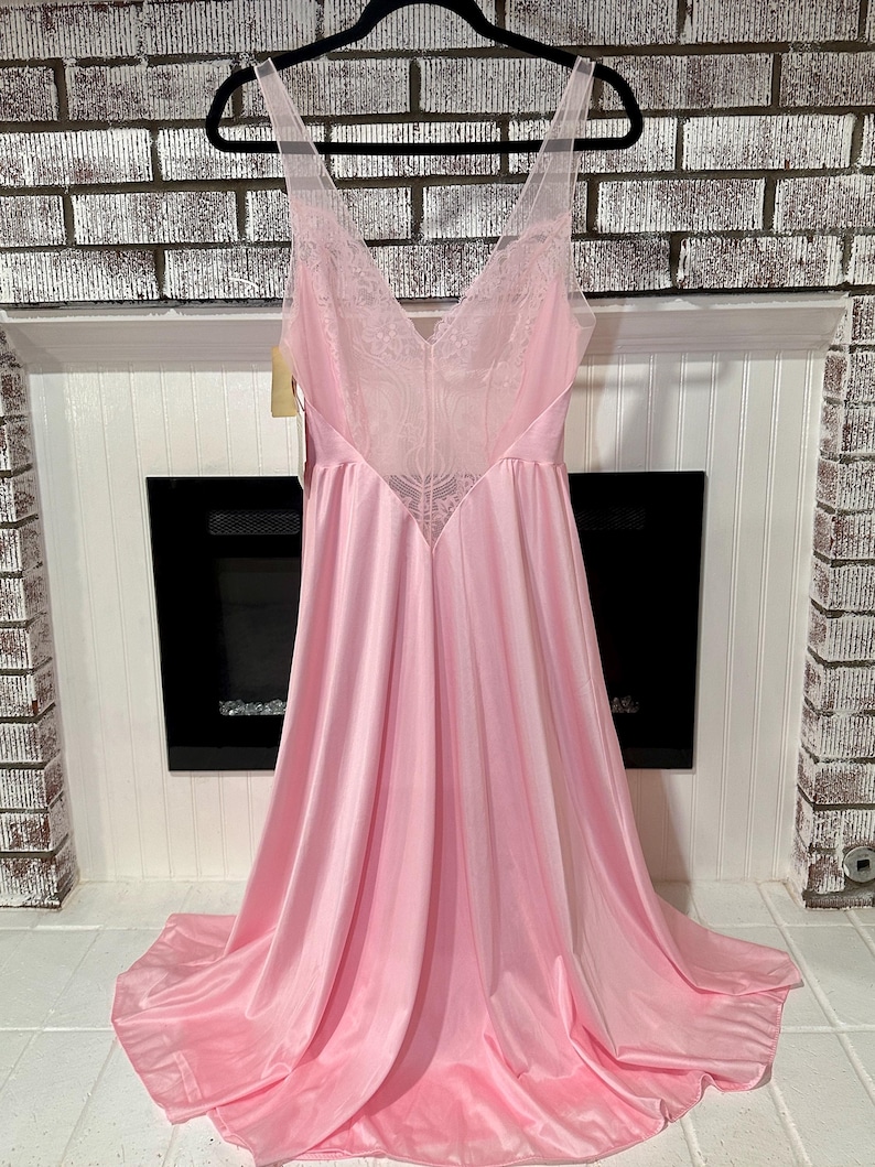 Vintage Olga Nightgown * Bubblegum Pink * NWT • Medium • Sheer Lace ...