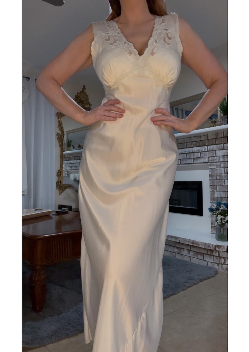 Vintage 1940s Saab Lingerie Nightgown Ivory Negligee Gown Dress, Lace ...