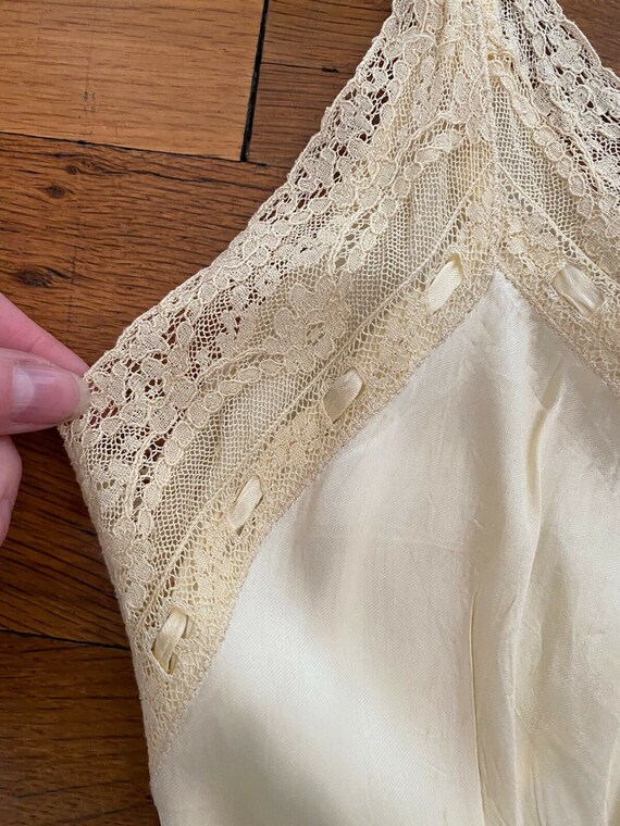 Vintage 1940s Rayon Satin Full Slip with Lace Trim at… - Gem