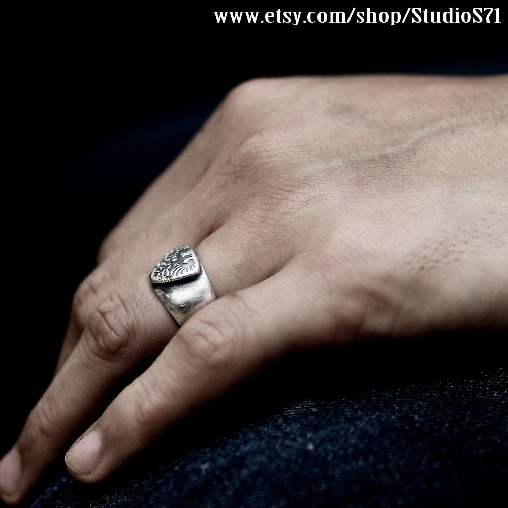 Shield Ring Rustic Ring Silver Ring Vintage Ring Insignia - Etsy
