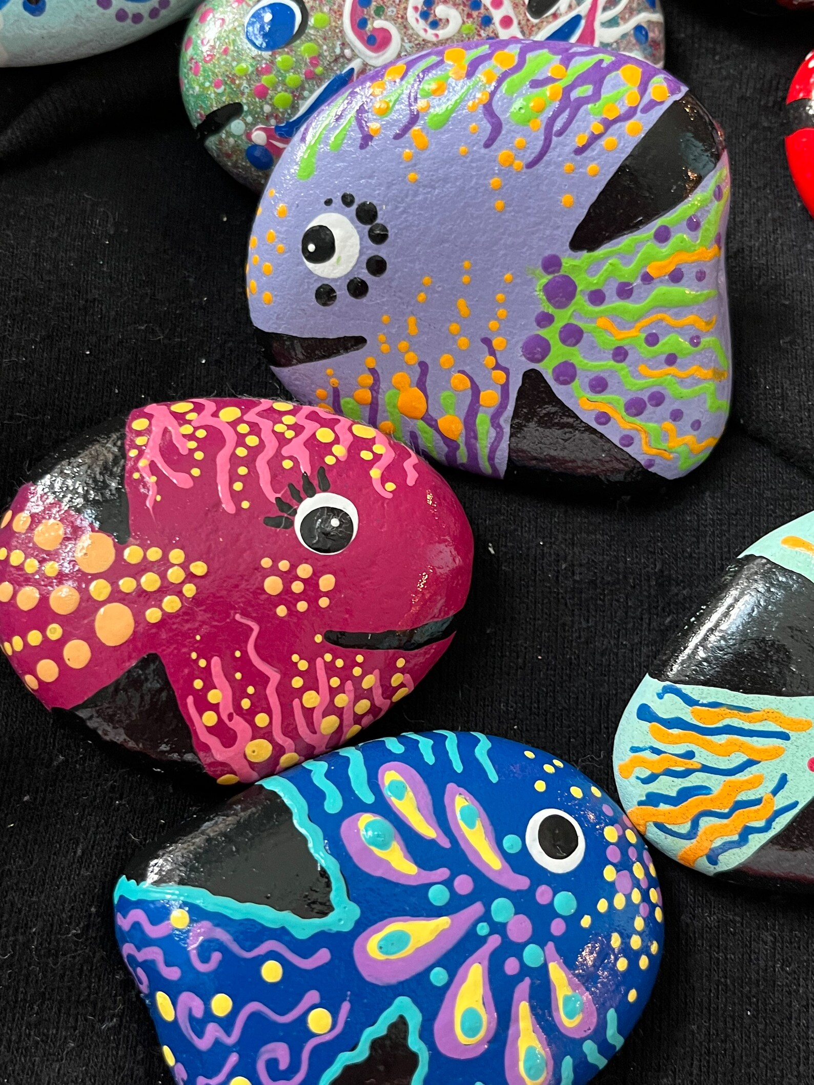 Set of 4 Assorted Fish Rocks, Colorful Painted Dot Rocks - Etsy