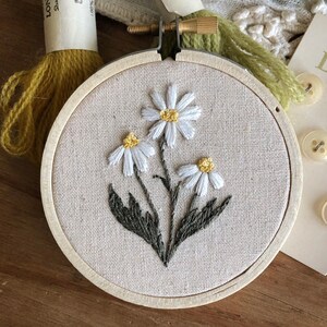 Dandelion Hand Embroidery, Summer Flowers Pattern DIY, Botanical Embroidery - Etsy