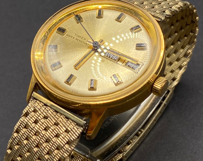 Vintage Timex Wristwatch - Etsy