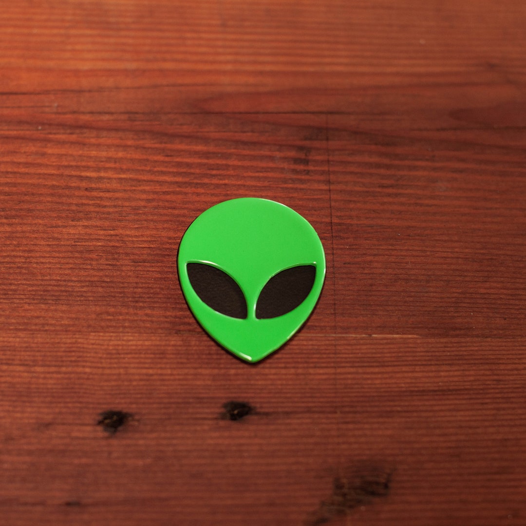 Alien - Glow in the Dark - Badge - Etsy