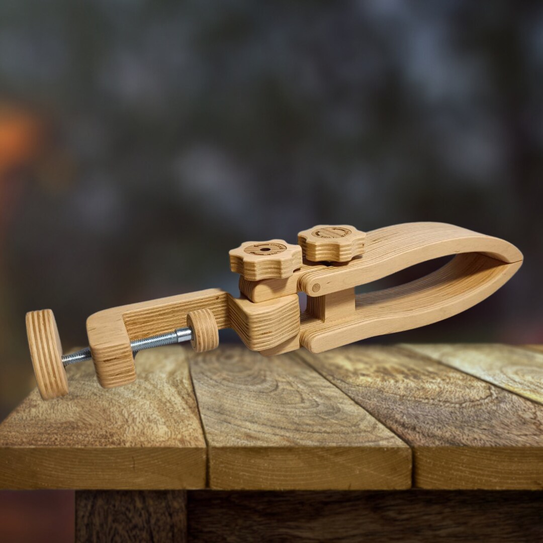 Leather Craft Stitching Pony, Lacing and Stitching Pony, Stitching ...