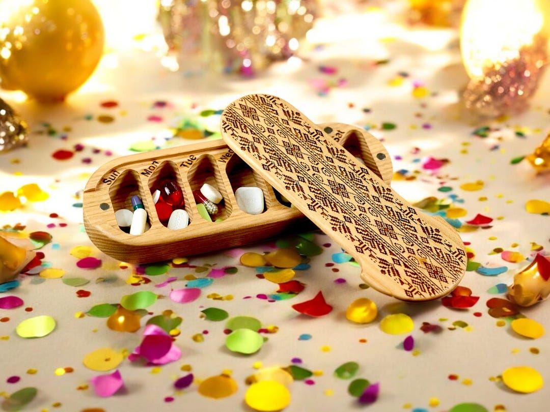 7 Day Empty Pill Box Folk-5 , Rectangular Pill Box, Pill Container ...