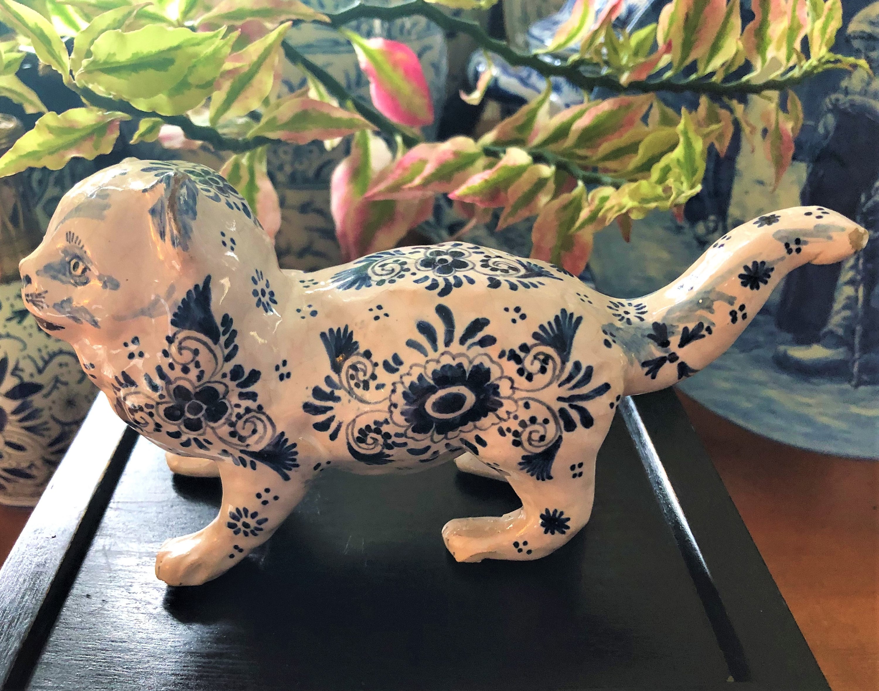 Delft Cat on a Cushion Delfts Blauw Kat Figurine Faience Statue Feline ...