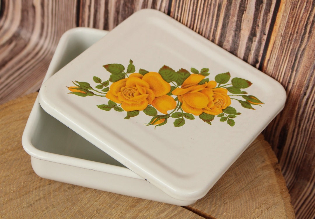 Vintage Enamel Box Food Container Retro Metal Box Food Fruit Pot ...