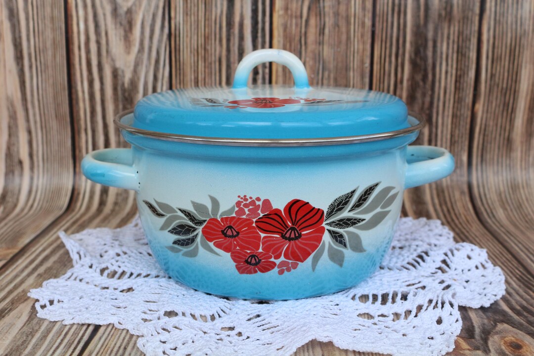 Vintage Metal Soup Pot With Handles Vintage Saucepan Soviet Enameled ...