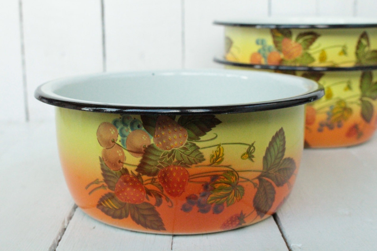 Vintage Soviet Enamel Bowl Soviet Tableware Bowl Fruit Decor - Etsy