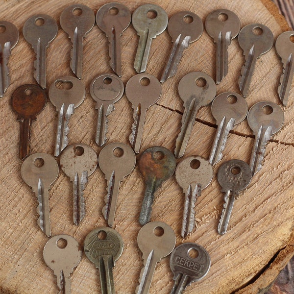 Old Fashioned Keys - Etsy