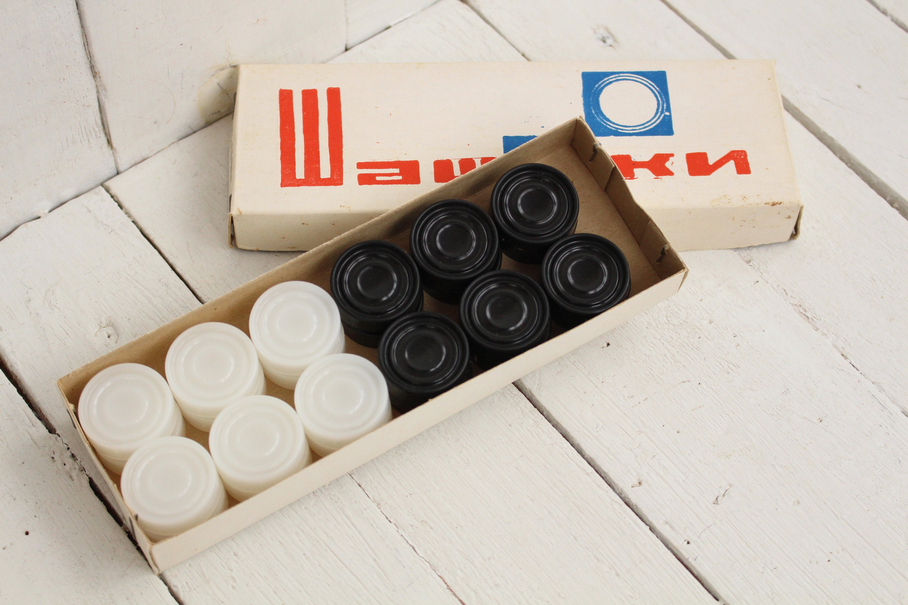 Vintage Checkers Set Russian Black White Checkers Retro - Etsy