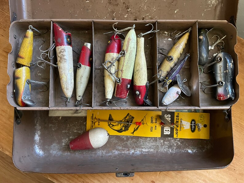 Vintage Mohawk Tackle Box With Various Vintage Lures - Etsy