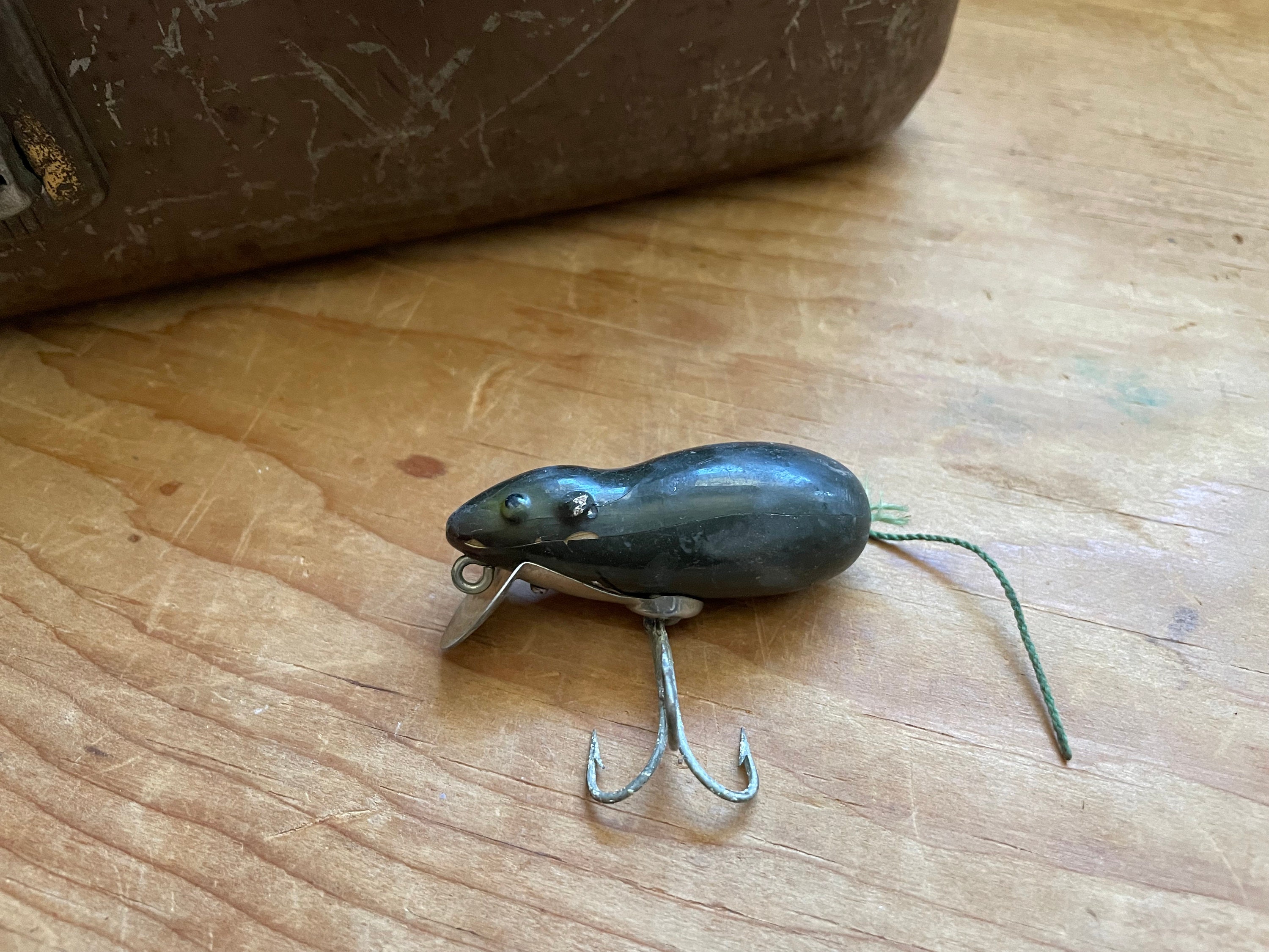 Vintage Mohawk Tackle Box With Various Vintage Lures - Etsy