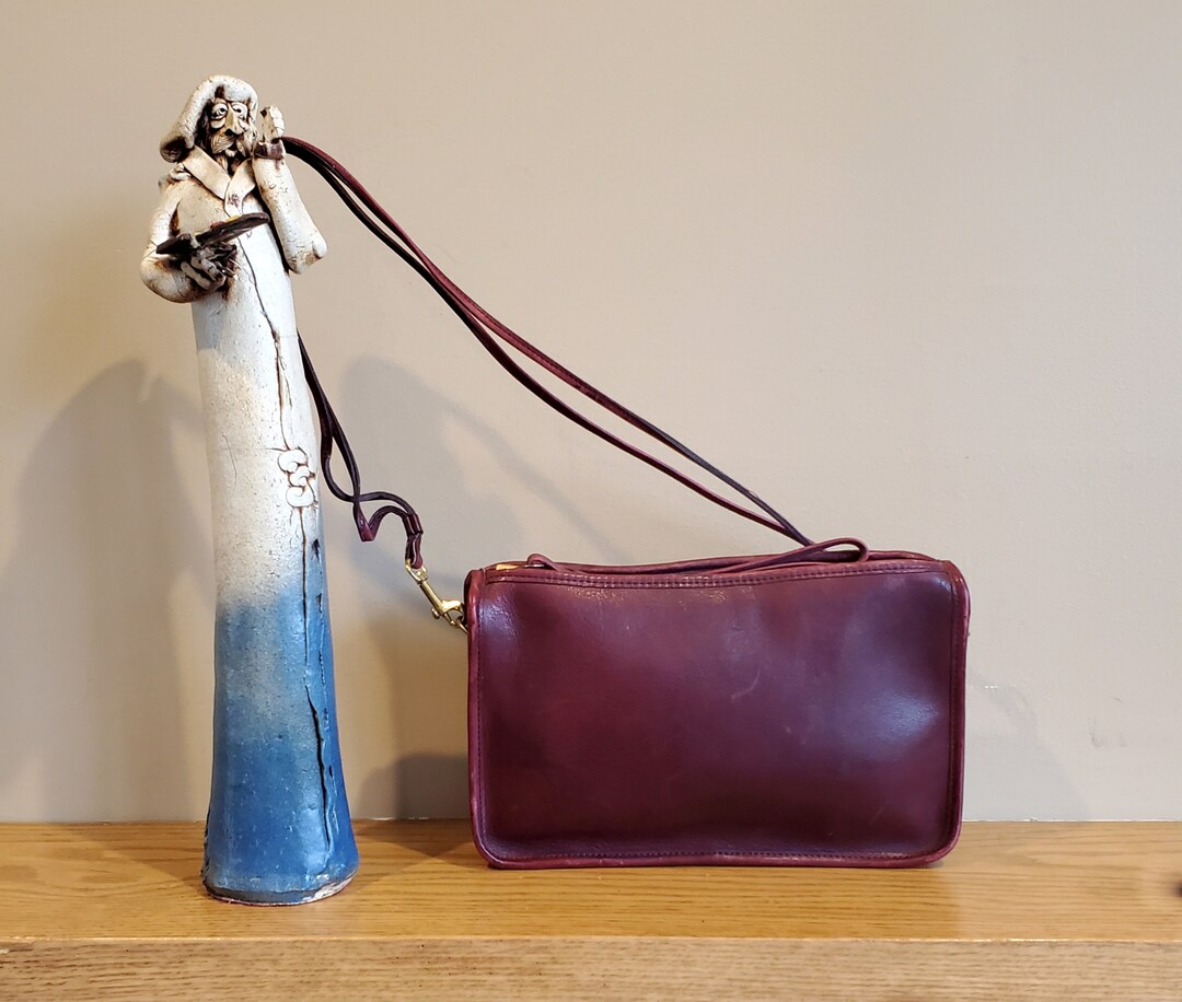 Vintage Coach Basic Bag in Burgundy Leather With Brass Hardware ...