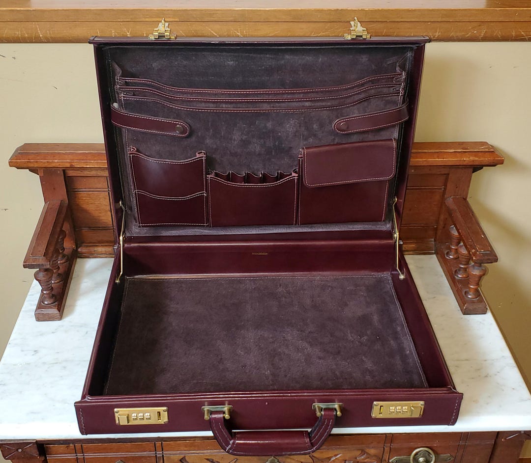 Sale Vintage Korchmar 4 Inch Briefcase in Burgundy Leather With Gold ...