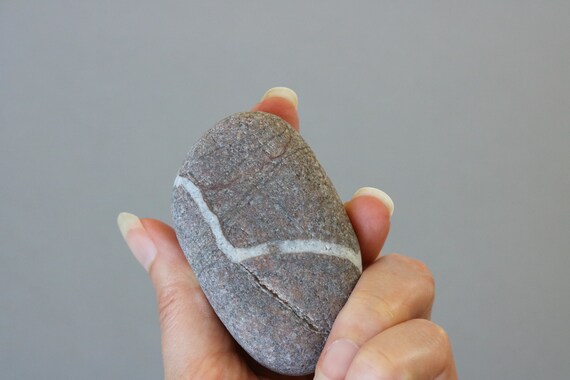 Craft Supplies & Tools Wishing Stone Natural Quartz Banded Sea Stone ...