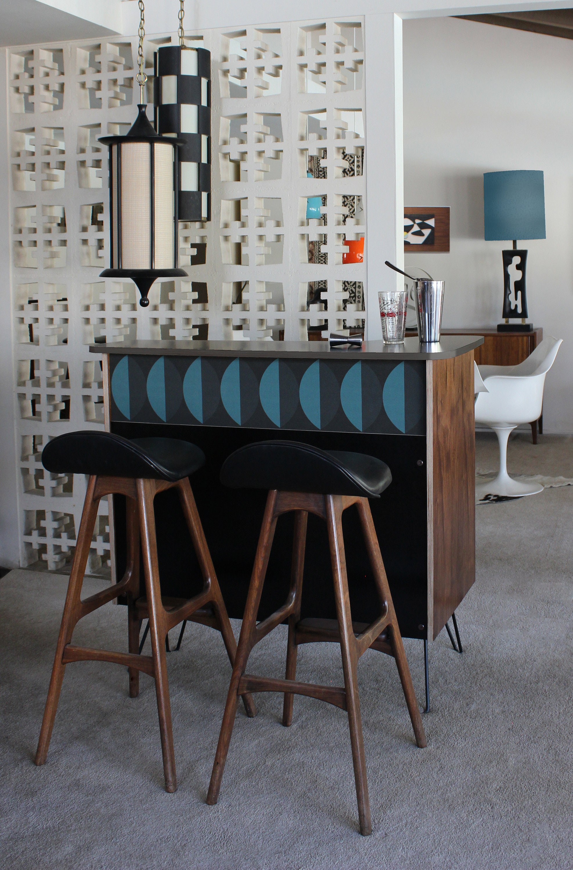 Home Tiki Bar, Mid Century Modern Bar, Reception Desk, Front Desk ...
