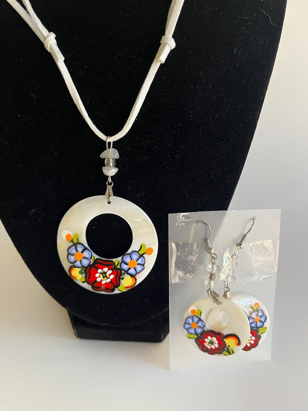 Hungarian Hand Painted Shell Necklace and Earrings (round) - Etsy