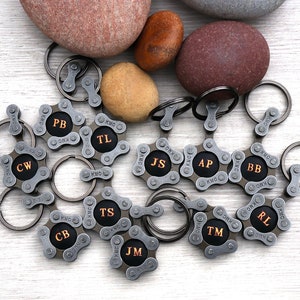 Personalised Bicycle Chain Link Keychain - Bike Chain Keyring - Gifts ...