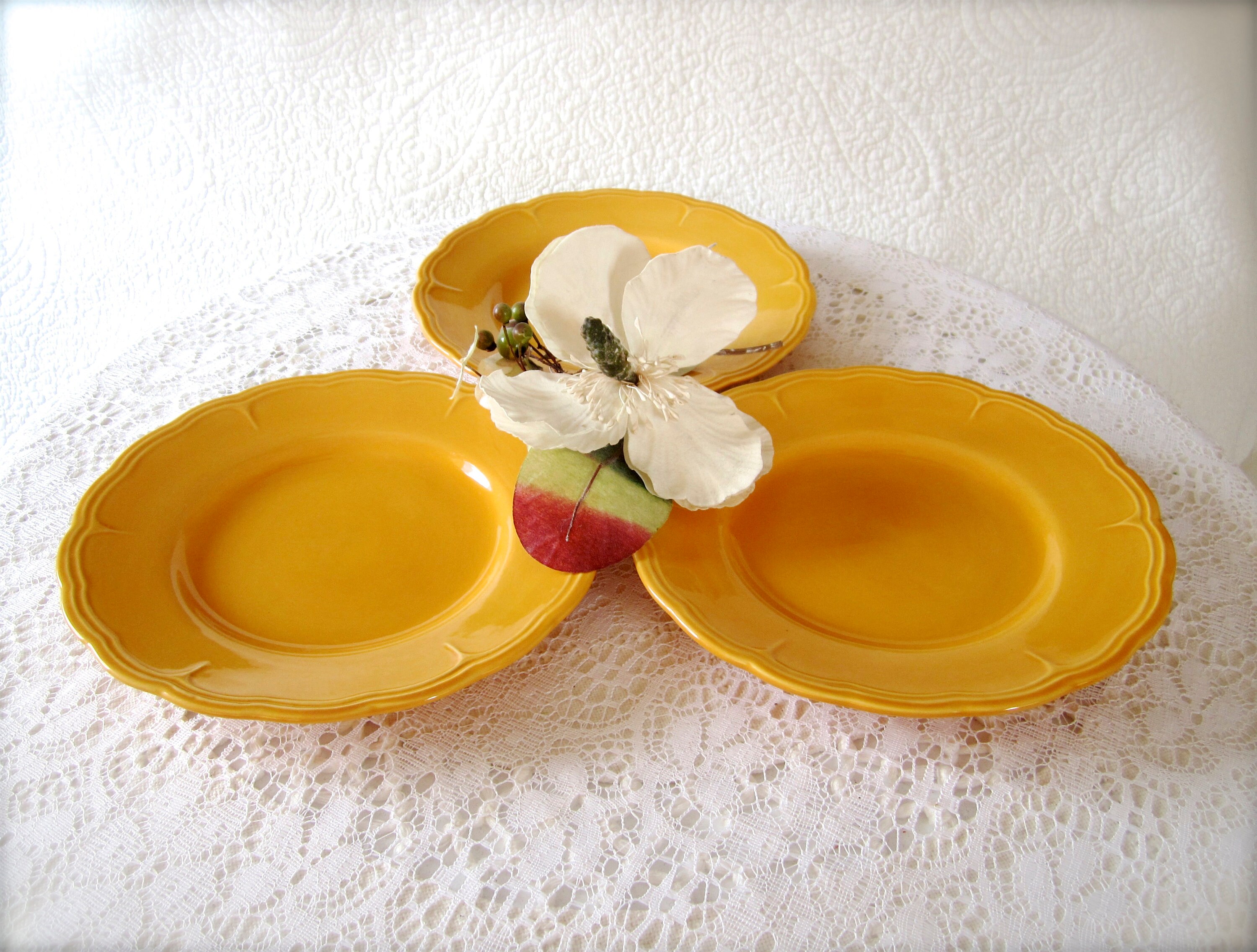 Set of 3 Living Art Provence Pattern Hand Painted Plates - Etsy