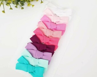 Kate's Bows She can never have too many bows by KatesBowsShop