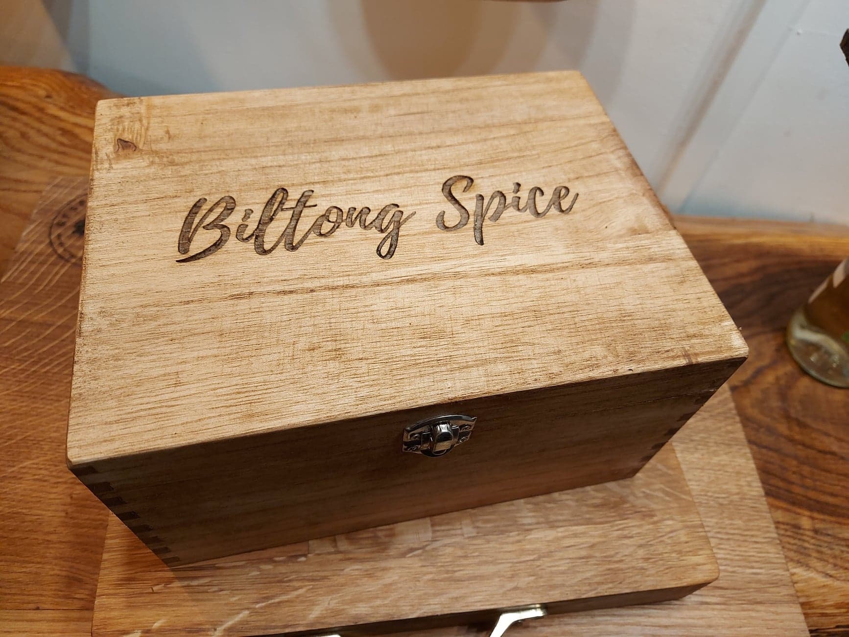 Billies & Tong Spice Box Gift Set - Biltong, Jerky, Personalised Gift ...