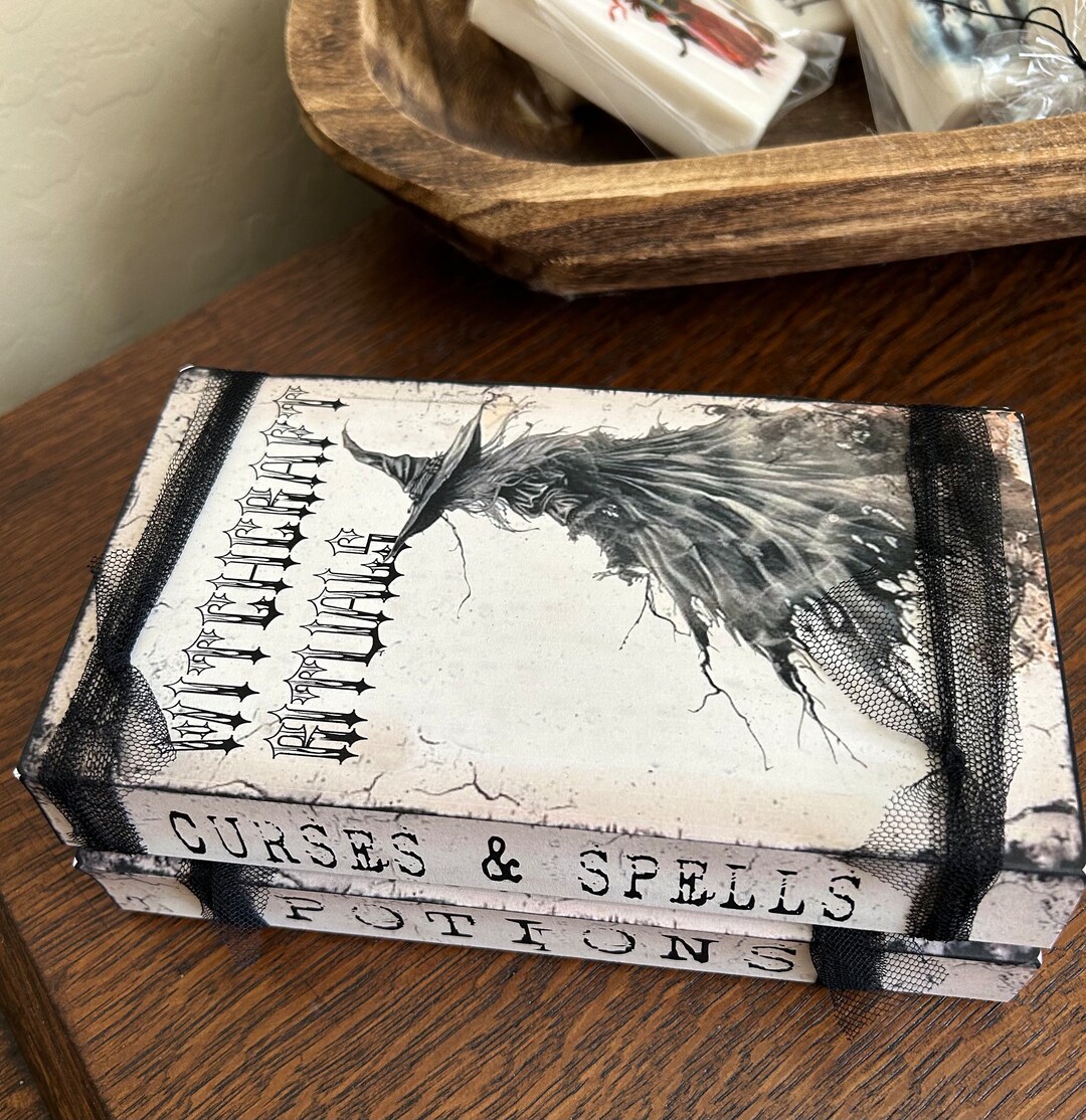 Halloween Altered Book Stack, Gothic Book Stack, Halloween Coffee Table ...