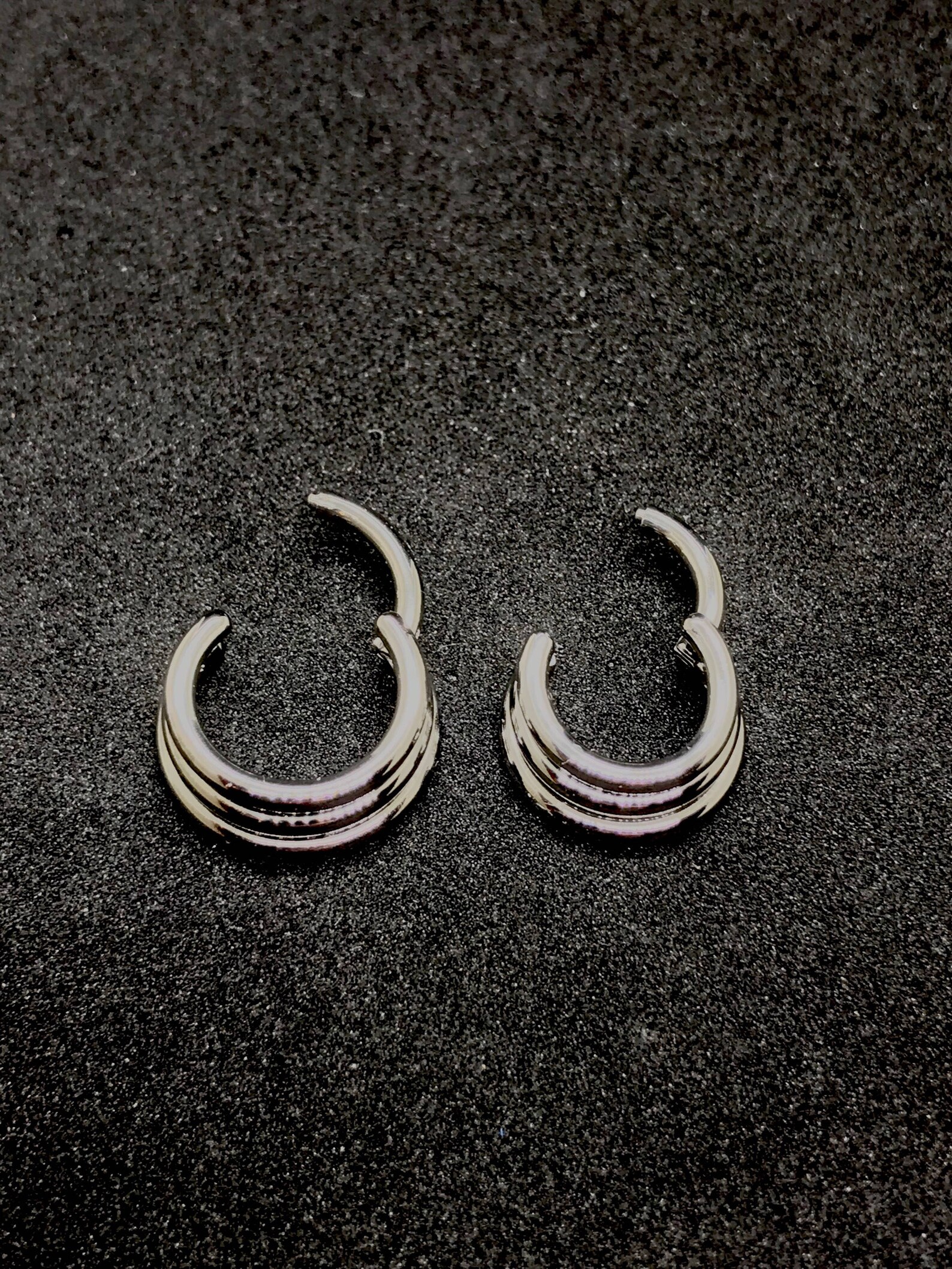 TITANIUM Triple Septum Ring Hinged Clicker. 14G 7mm or 9mm | Etsy
