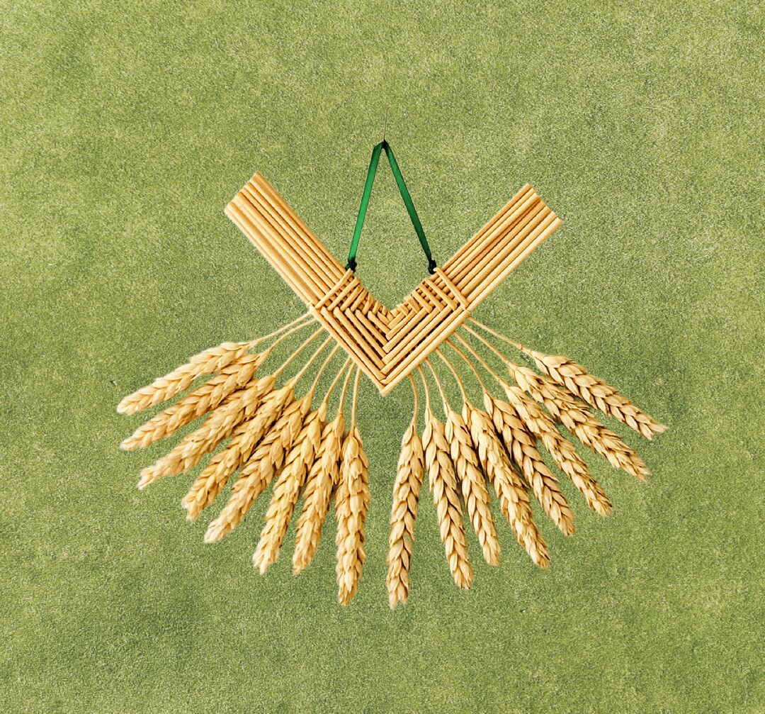Wheat Weaving Corn Dolly: Corazon De Trigo (heart of Wheat) Straw ...