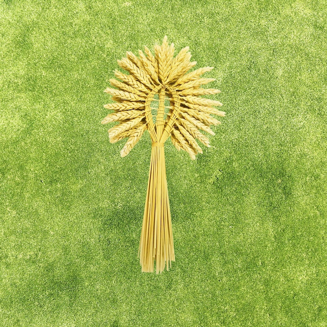 Wheat Weaving - Corn Dolly - Bride of the Corn - Harvest - Straw Wall ...