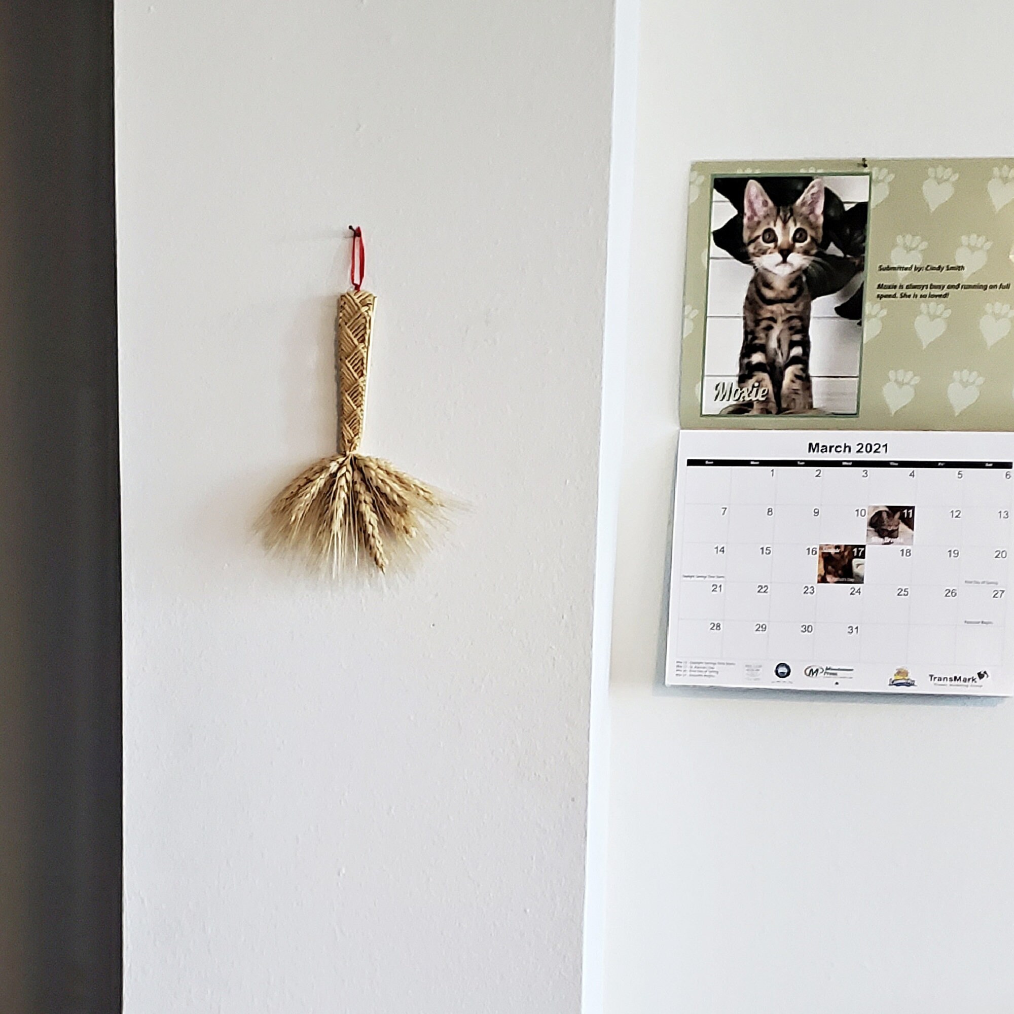Wheat Weaving - Corn Dolly - Glory Braid - Harvest - Straw Wall Decor ...